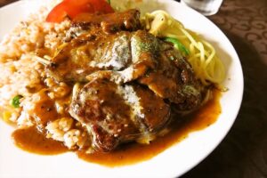 『ツル茶ん（つるちゃん）』トルコライス＆長崎風ミルクセーキ＆メニュー写真