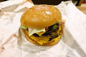 『バーガーキング』BABY BODY BURGER（ベビーボディーバーガー）をレビュー